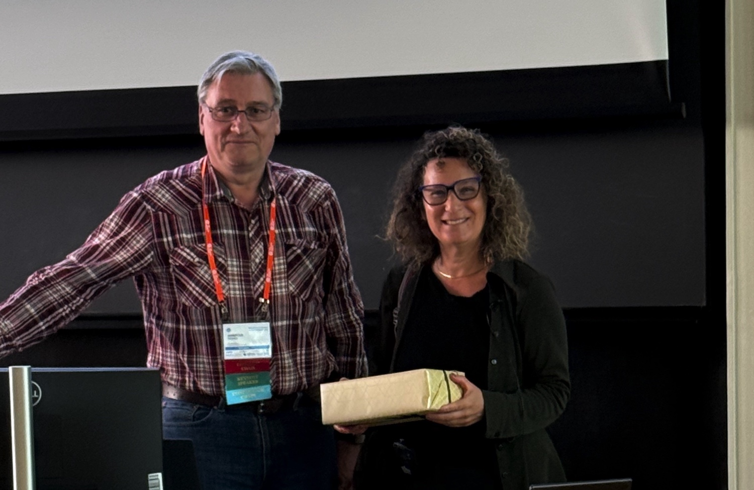 Photos & Video – 2025 IEEE World Congress on SERVICES
